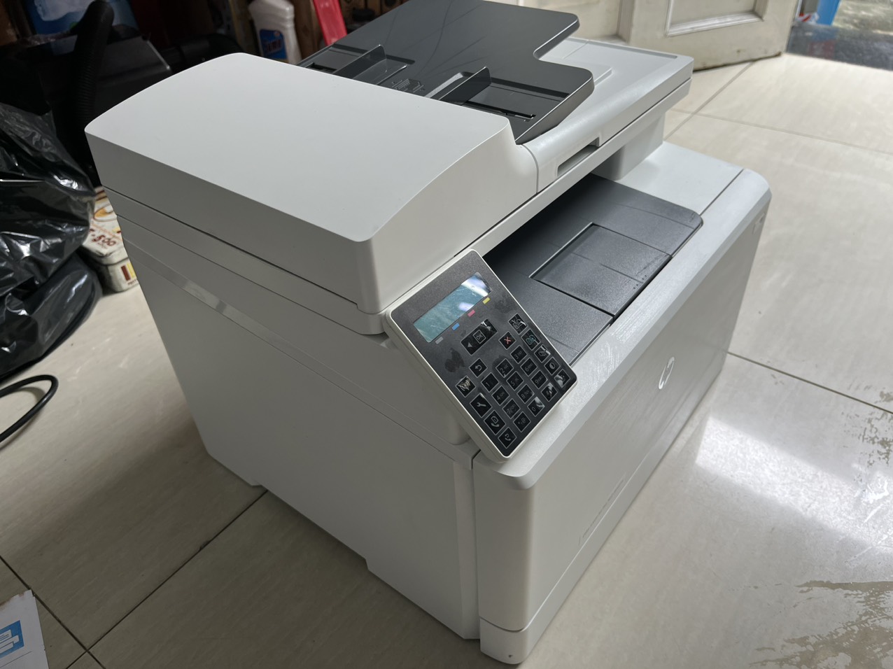 Máy in laser màu HP 181fw cũ, in laser màu a4, scan, copy, fax, wifi