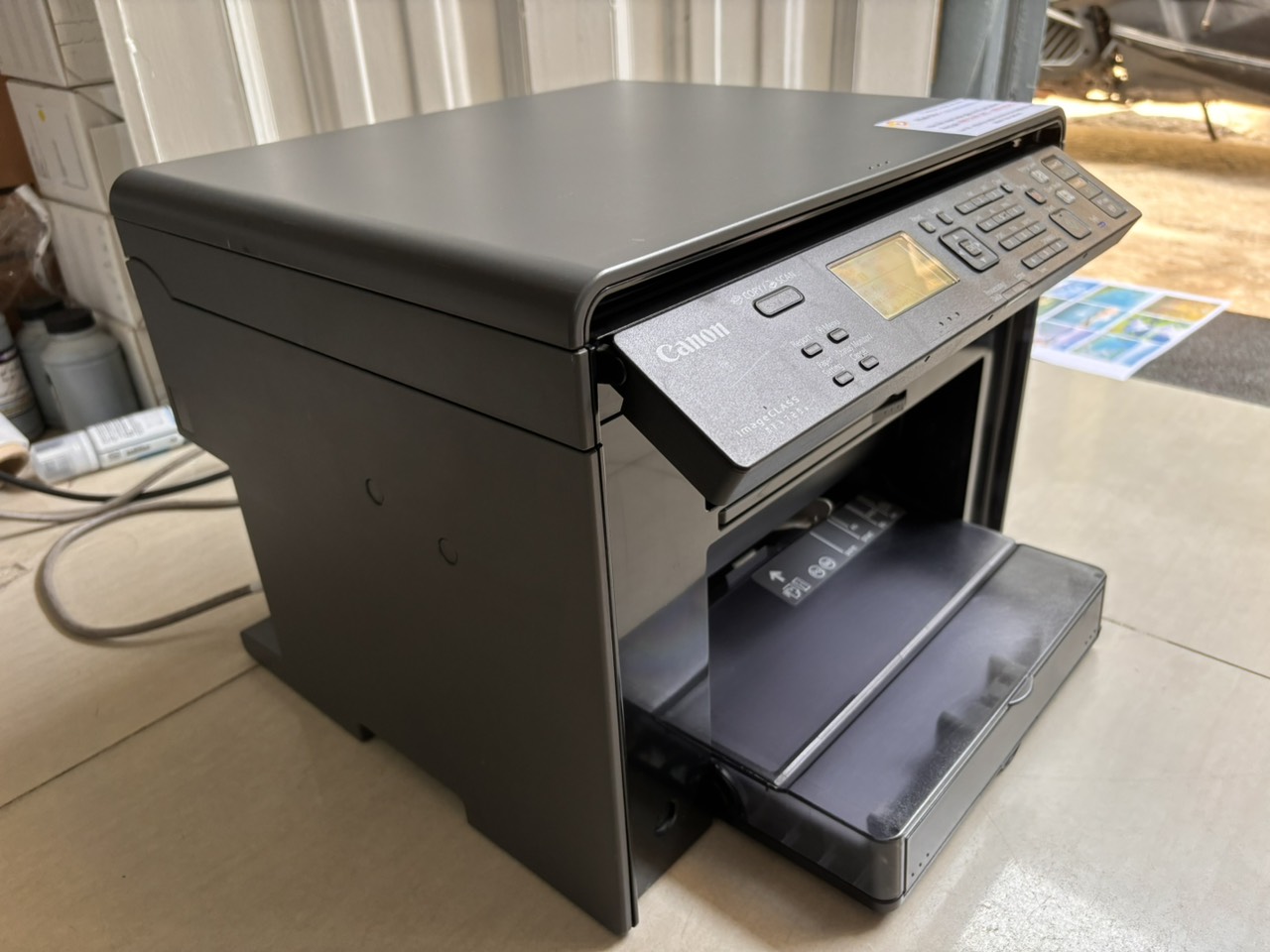 Máy in Canon MF4720w cũ, in trắng đen khổ a4, scan copy + wifi, giá rẻ